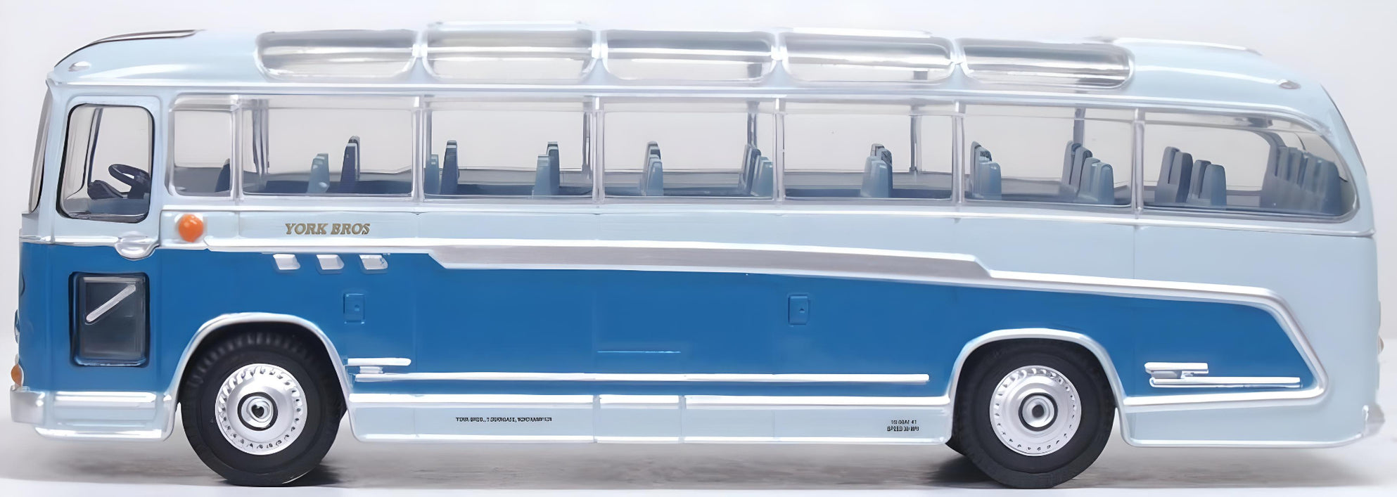 Oxford Diecast York Bro Duple Britania