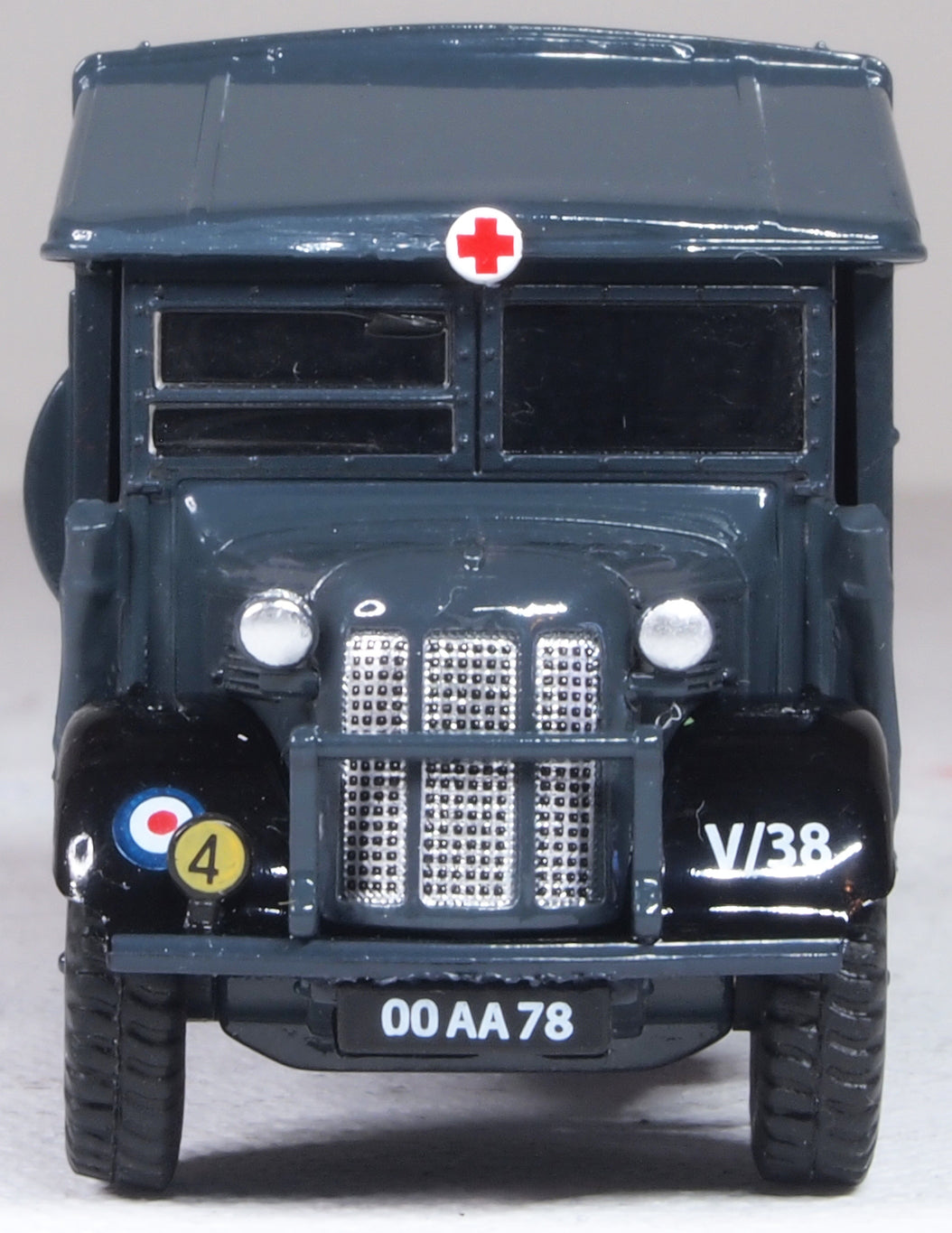 Austin K2 Ambulance 1951 RAF Transport Command by Oxford Diecast 1:76 Scale