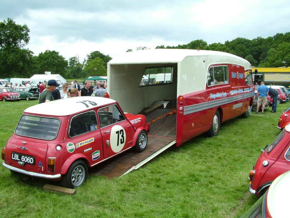Oxford Diecast BMC Car Transporter & Two Minis BMC Competitions Dept 1