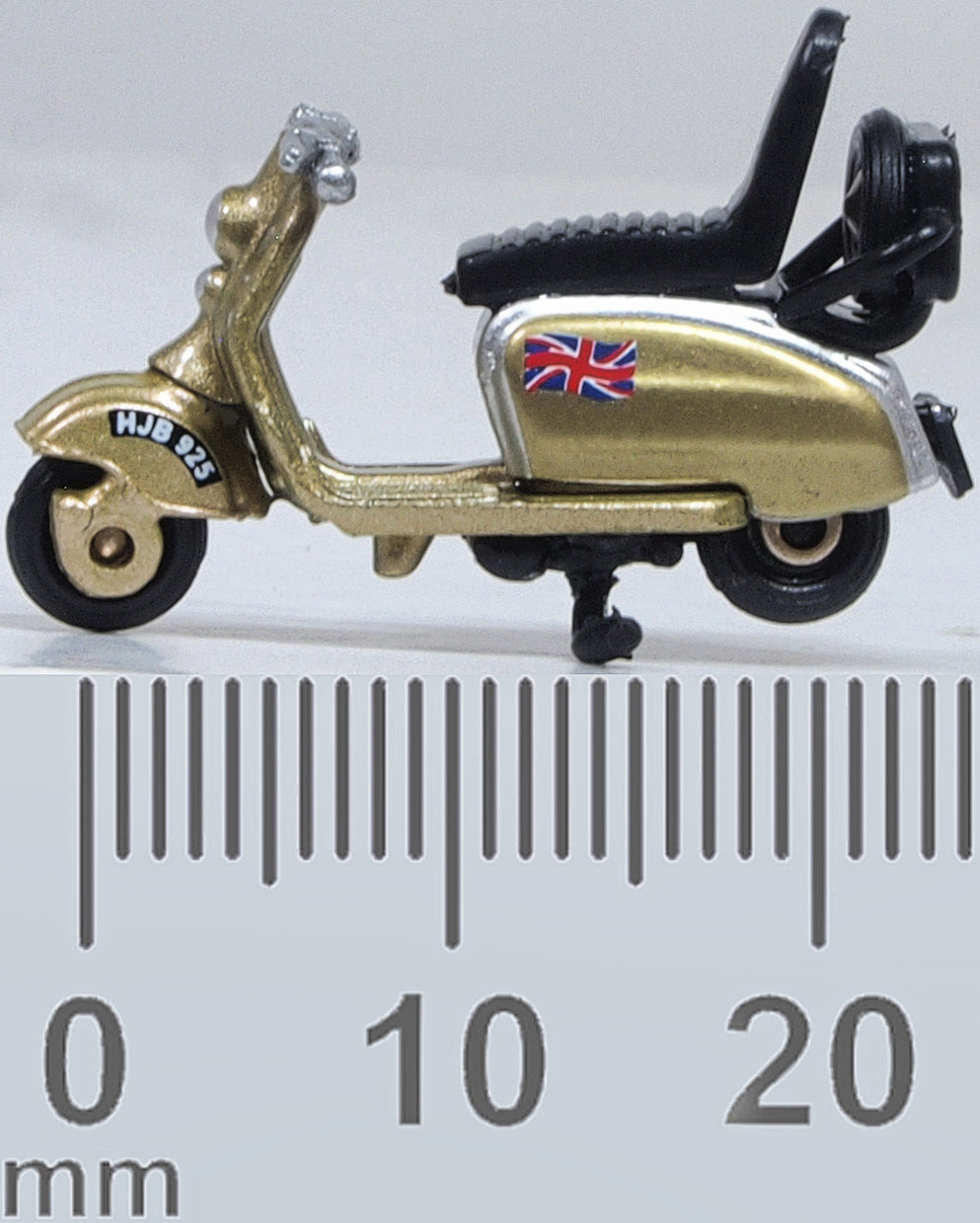 OXFORD DIECAST 1:76 Scale Scooter Gold — Oxford Diecast