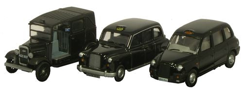 Oxford Diecast Triple Taxi - 1:76 Scale